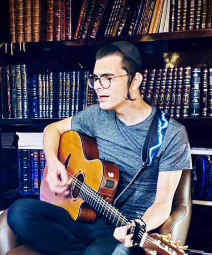 Chayala Neuhaus | jKaraoke